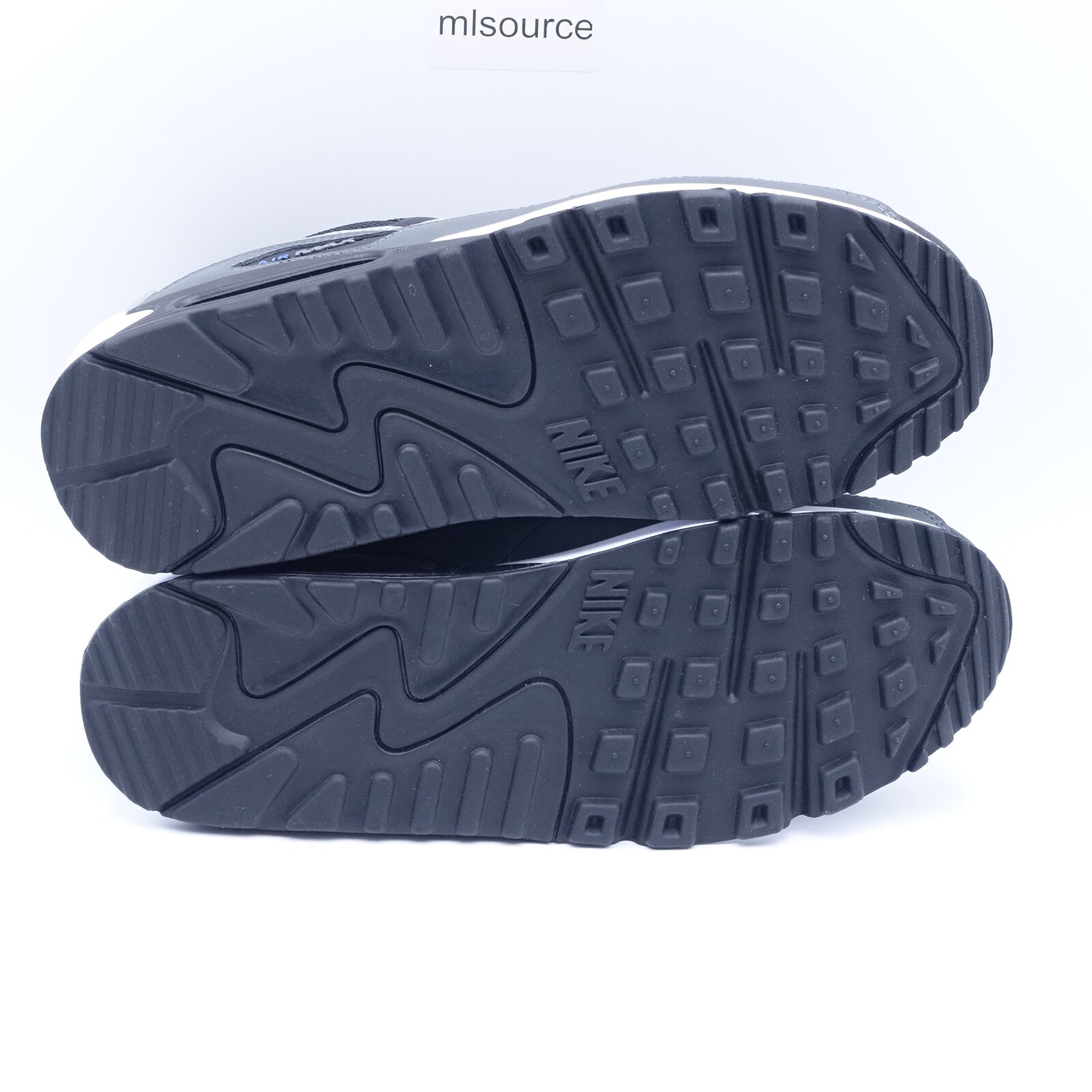 Size 9 Men's Nike Air Max 90 Sneakers DM9102-002 Black/Reflect Silver ...