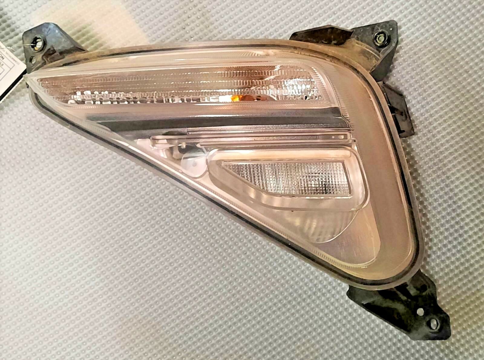 20 2020 Kia Forte Sedan OEM RH Passenger Rear Marker Light Lamp 92306 ...