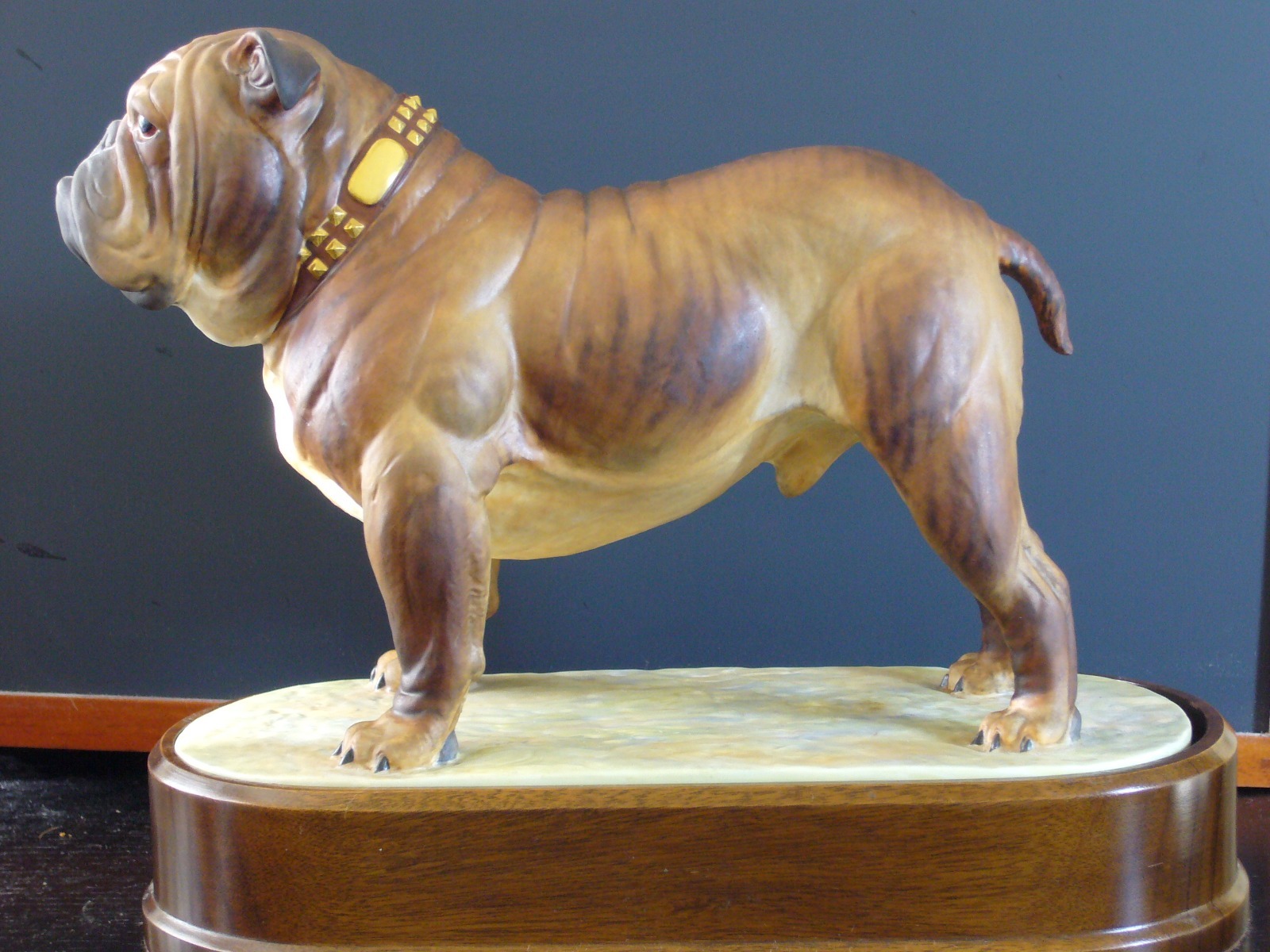 Royal Worcester Bulldog - limited edition by Doris Lindner 1968 (Model ...