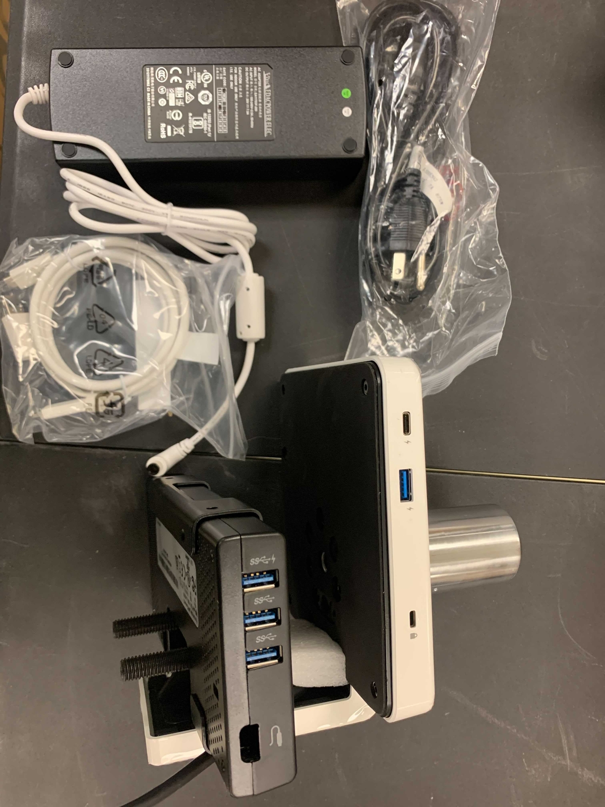 Humanscale M/Connect 2 Docking Station | | Grelly USA