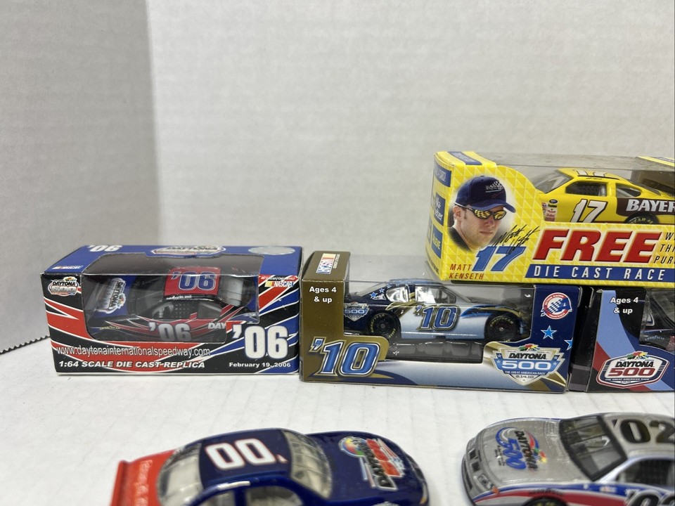 Lot Of 22 1:64 Scale NASCAR Die Cast Race Cars Daytona 500 & More C8 | eBay
