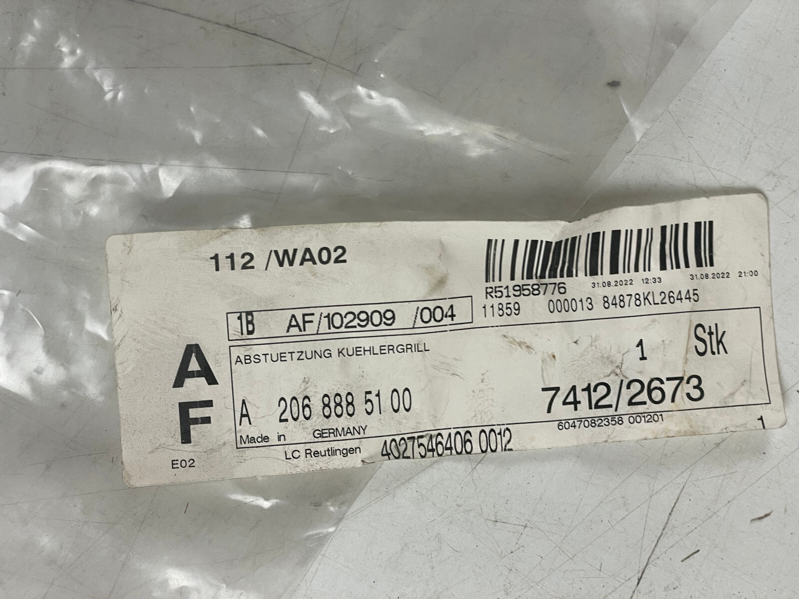 Mercedes C-Klasse W206 Halter Kühlergrill A2068885100 Neu ORIGINAL | eBay