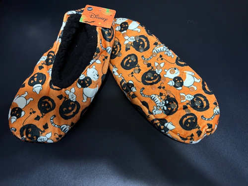 Snuggle Toes Disney HWinnie the Pooh Womens 4-10 Halloween Slipper Sock ...