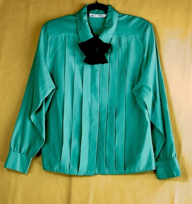 VTG 80’s Green Pleated Tie Collar Blouse Women’s 14 Laura And Jayne ...