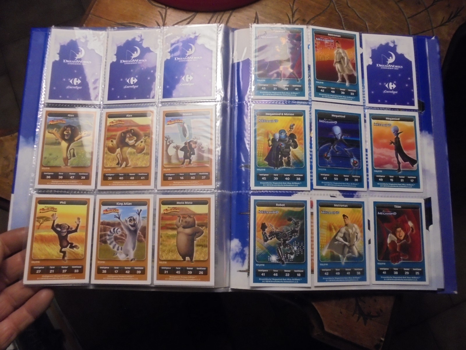 Coffret collection DreamWorks 52 cartes sur 216 et son tapis de jeu ...