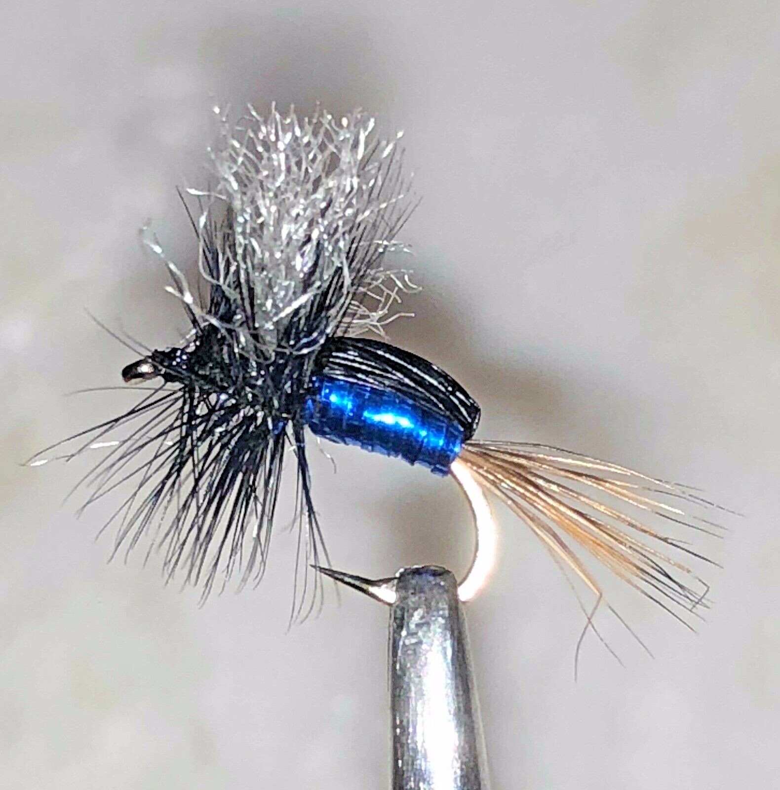 BLOWFLY CRYSTAL HUMPY DRY FLY FISHING FLIES - 12 x SIZE #14 | eBay