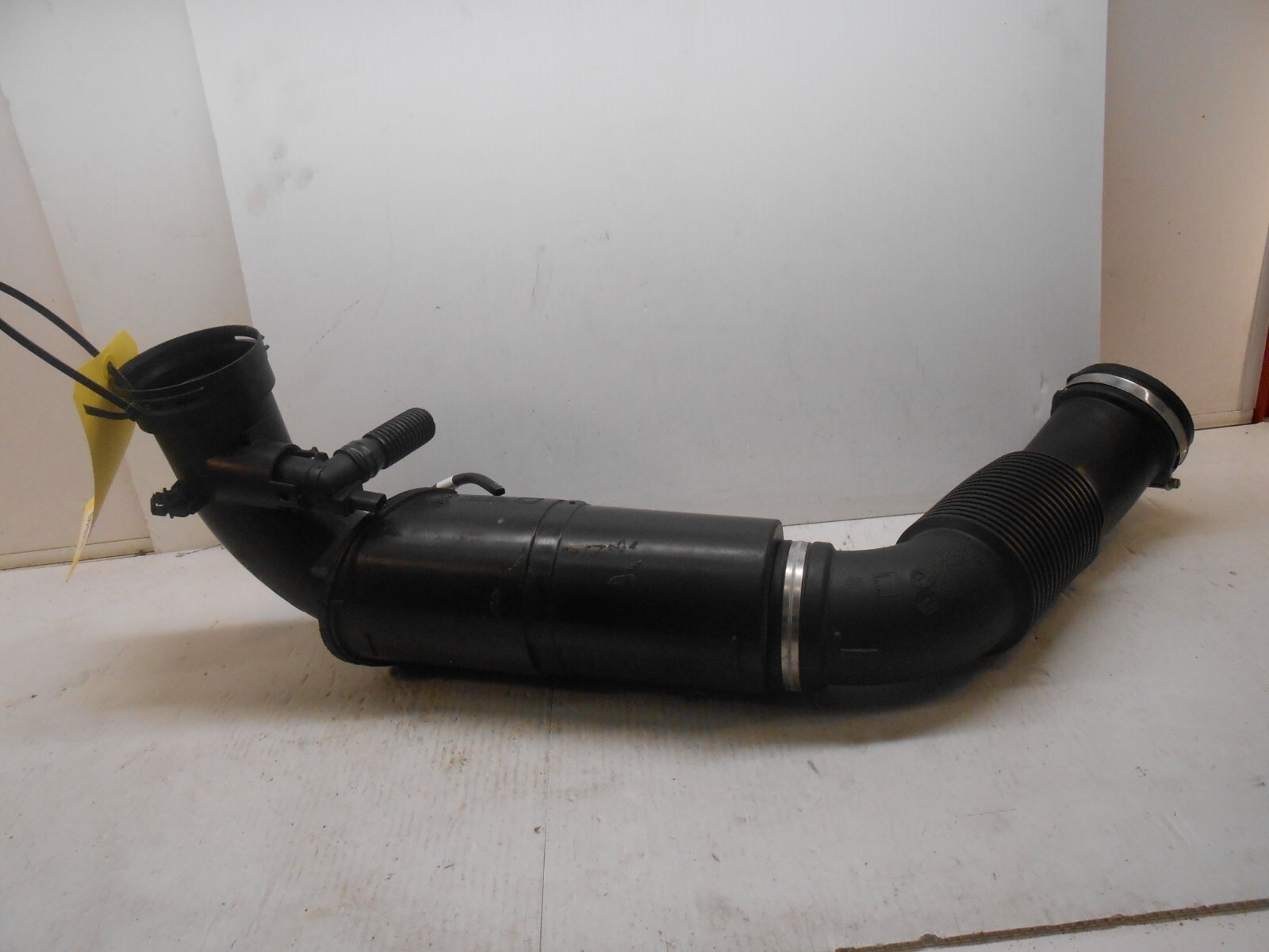 BMW F45, F46, F48 Filtered Air Duct Hose OEM 13717619268 7619268 DF0370 ...