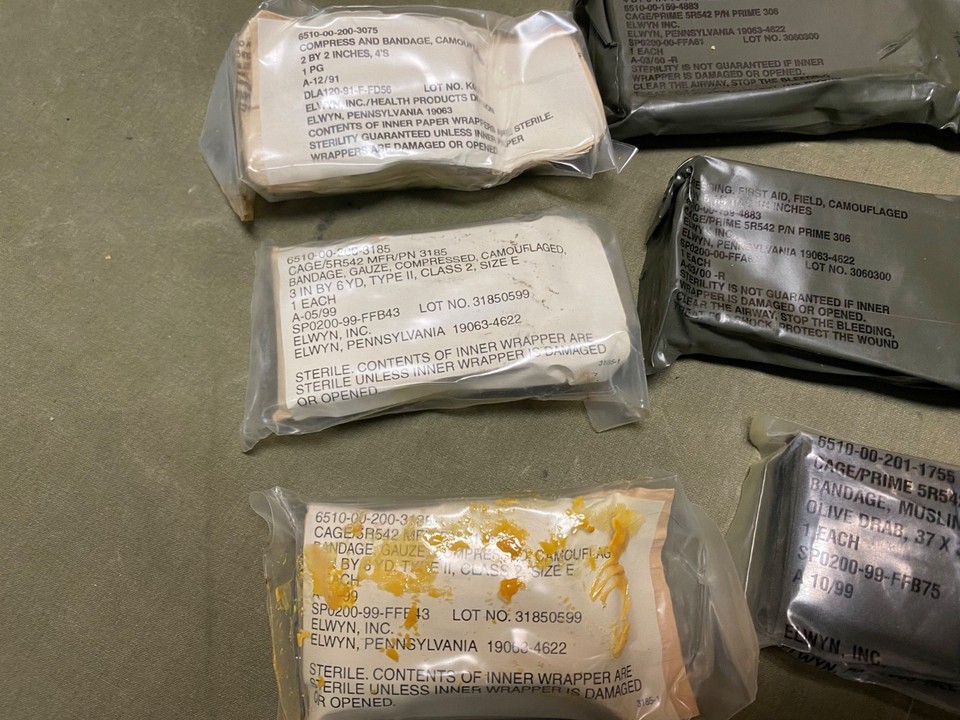 ORIGINAL VIETNAM DESERT STORM US ARMY MEDICAL MEDIC FIRST AID KIT ...