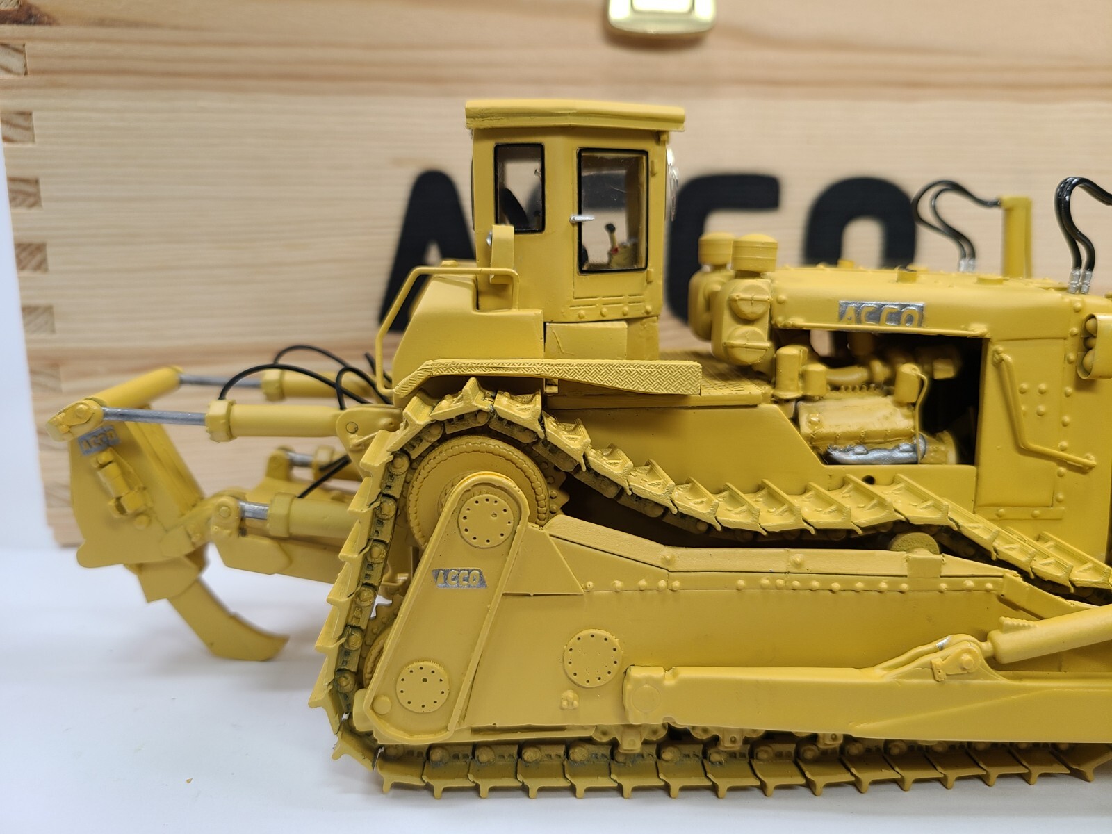 Acco Super Dozer with Ripper - Trilex 1:50 Scale Model Rare - Only 50 ...