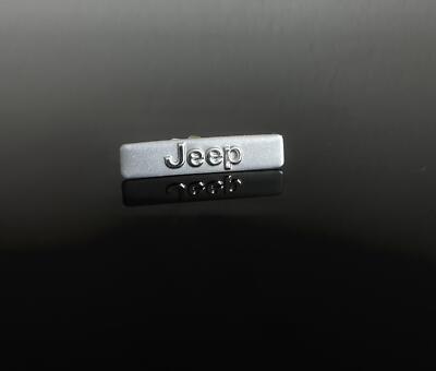 NEW Chrome Silver Jeep Cherokee Wrangler Patriot Liberty Emblem 4cm x 0 ...