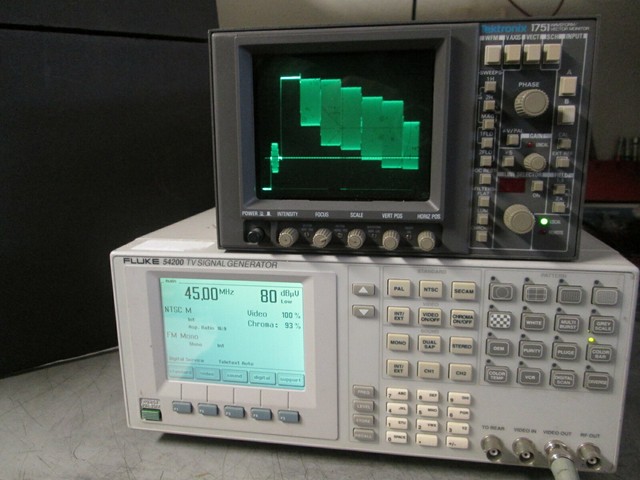 Fluke 54200 TV Signal Generator 54200M01 for sale online | eBay