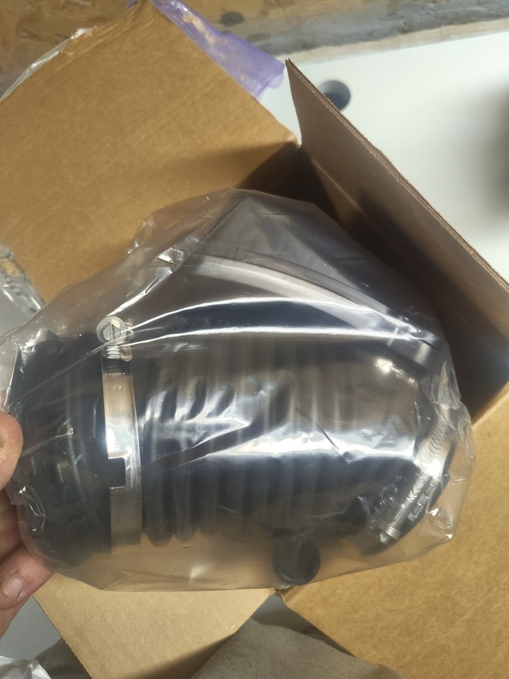 2010-2011 Buick LaCrosse Air Cleaner Hose Duct GM 13250251 NEW | eBay