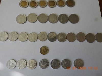 31 Italian Coins 7 10 lire 1 20 lire 11 50 lire 6 100 lire 6 500 lire ...