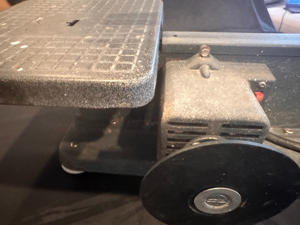 Dremel 57-2 Table Jig Saw w/Rotary Grinder (AC Elec only. Gray & Silver ...