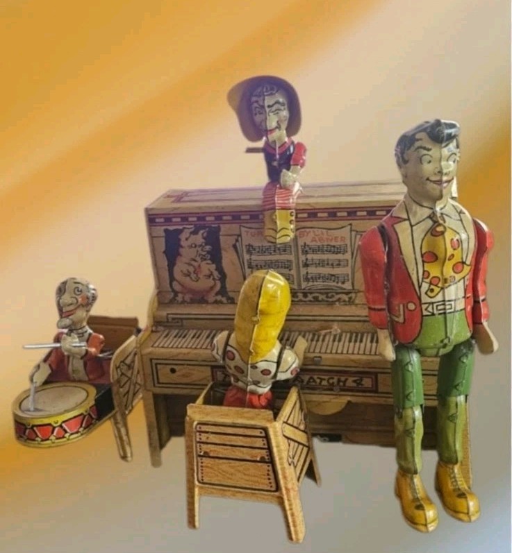 Lil Abner Dogpatch Band Tin Litho Wind up toy 1940s Unique Art ...