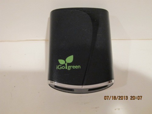 iGO Green Laptop Universal Wall power supply , #6630089-300 2 USB PORTS ...