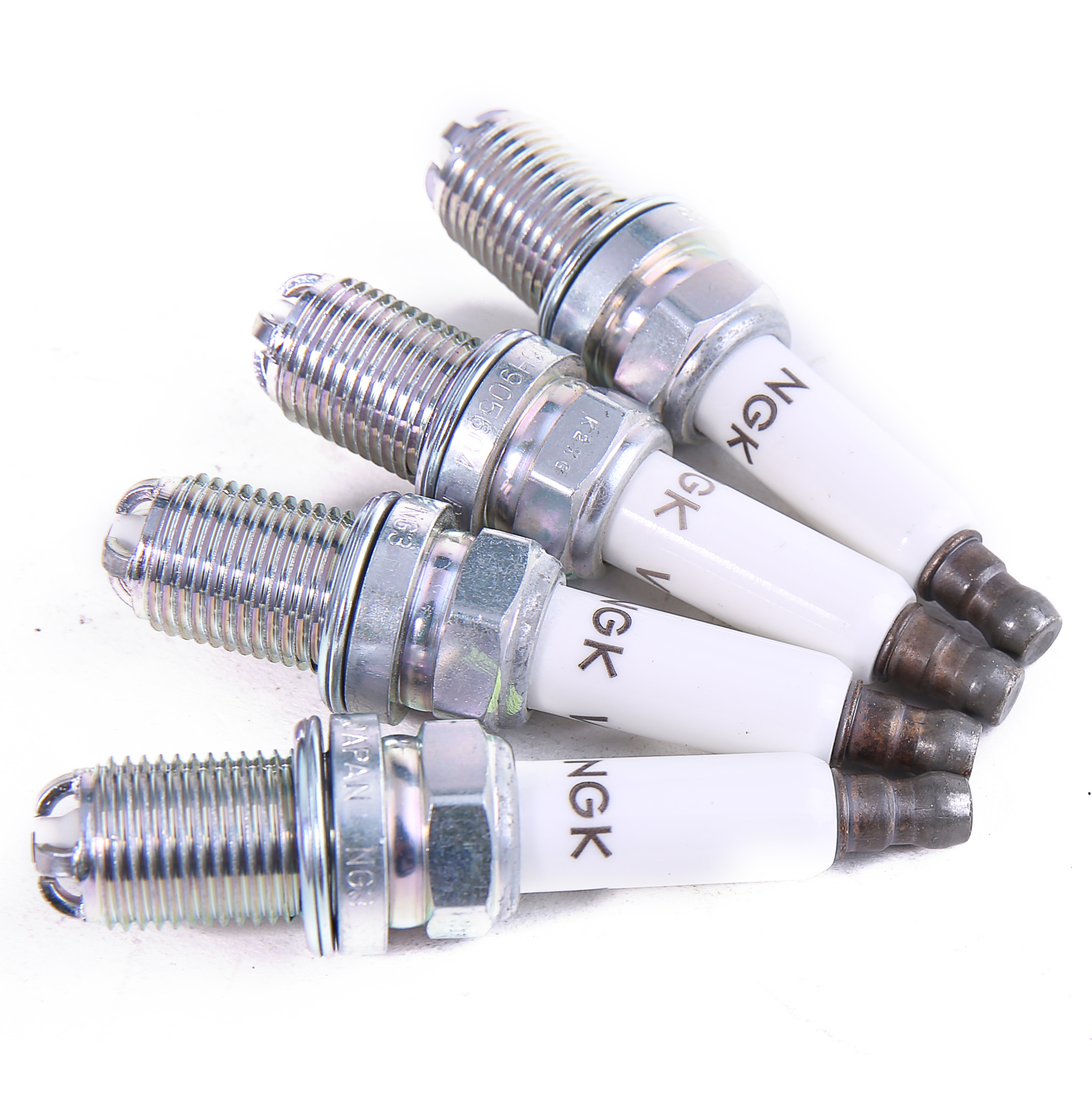 4Pcs Spark Plug Kit For VW Jetta Golf GTI MK5 MK6 Passat B6 B7 Audi A4 ...