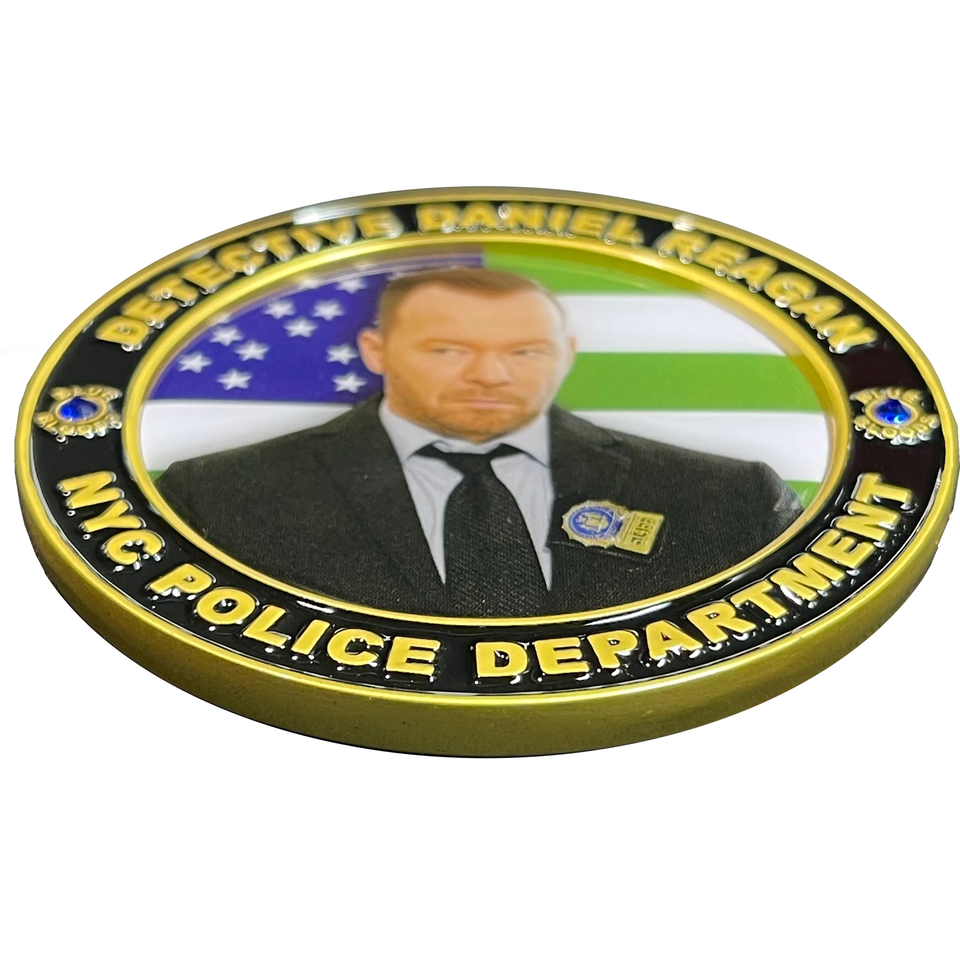 BL4-004 Blue Bloods NYPD Detective Daniel Reagan Police Officer Donnie ...