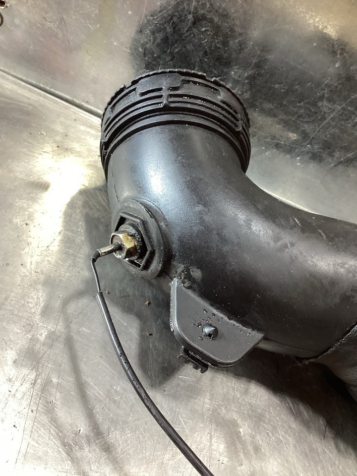 2011-2016 LML PASS INTERCOOLER PIPE COLD SIDE DURAMAX DIESEL 6.6 OEM GM ...