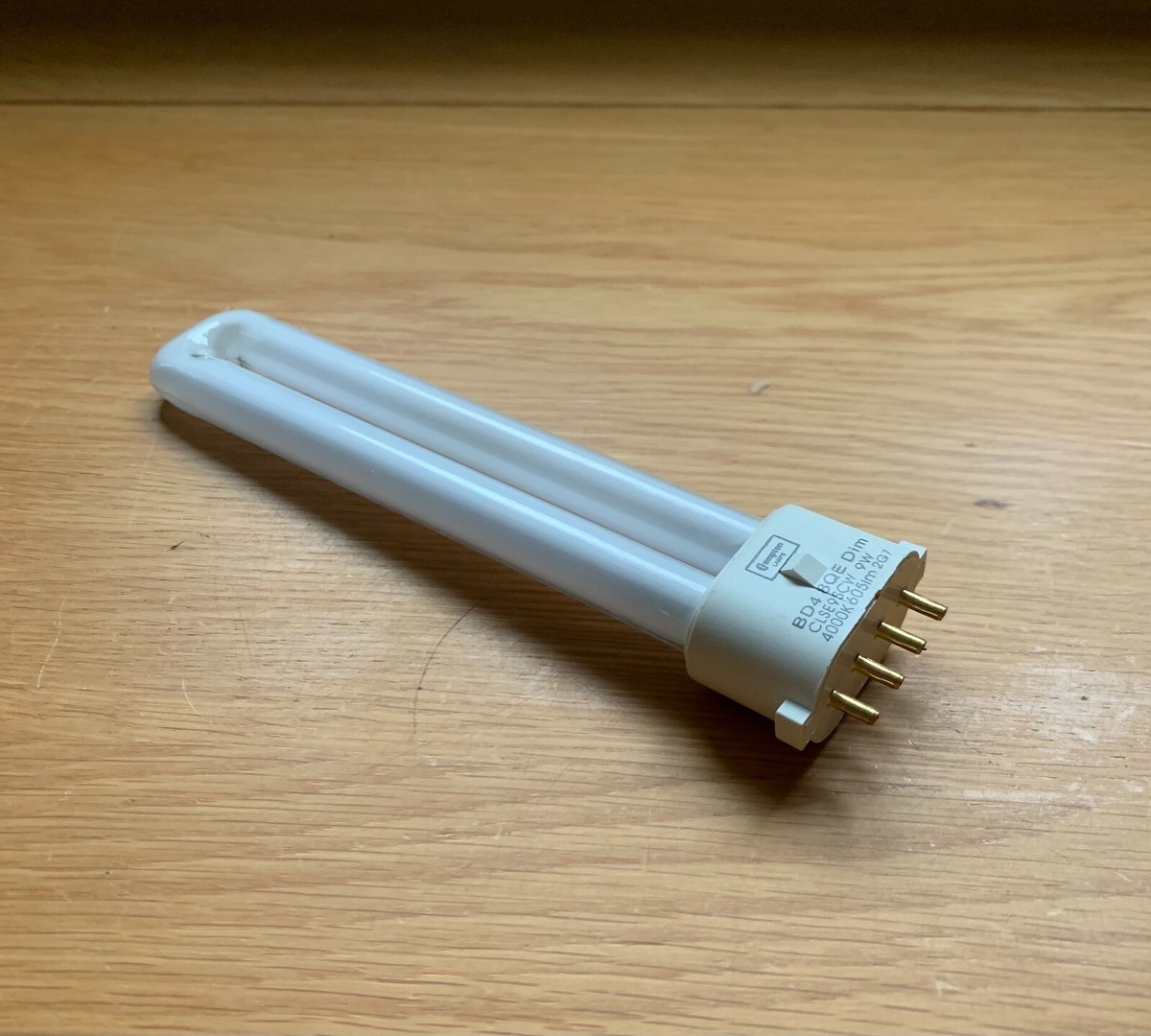 4 Pin U Tube 9 Watt Fluorescent Bulbs Light Guide: Compact Fluorescent