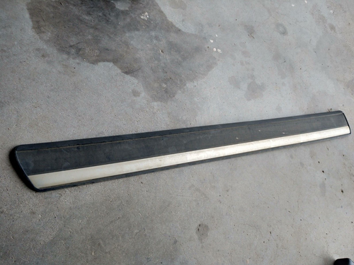 03-06 Silverado LEFT Front Door Body Molding Trim 15199304 15060989 | eBay