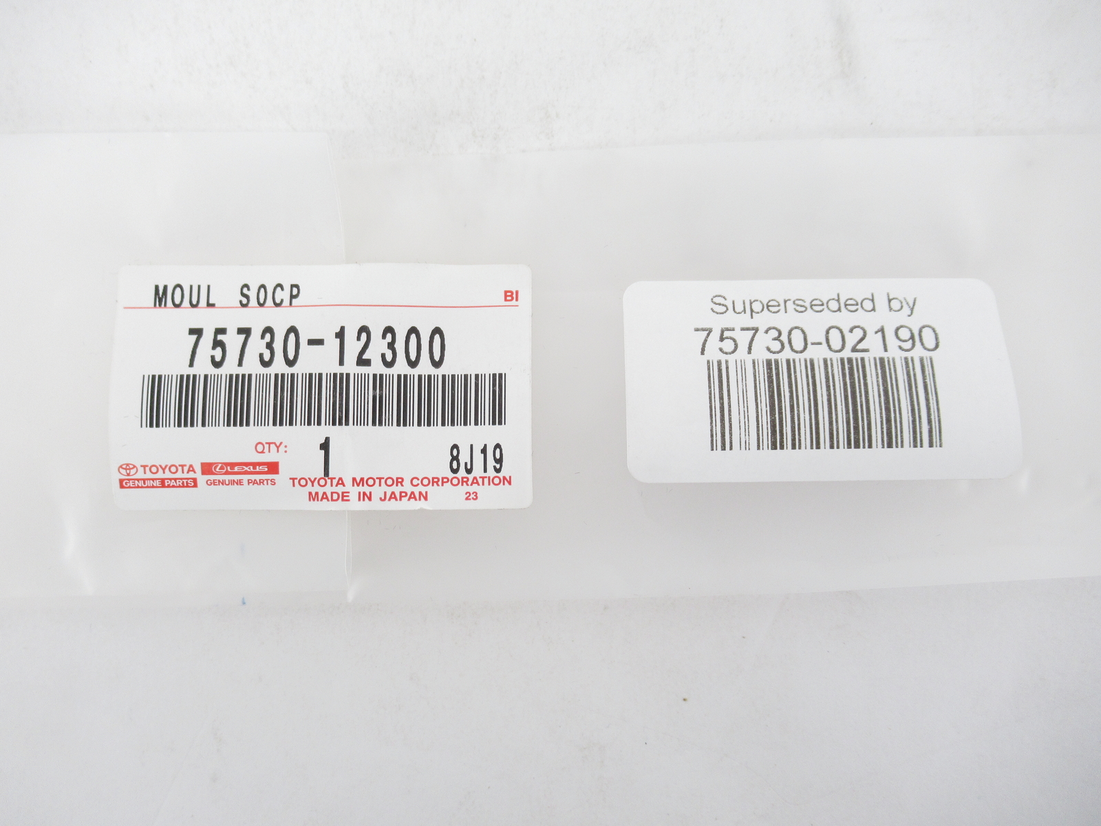 Genuine OEM Toyota 75730-02190 Passenger Rear Belt Molding 2009-2013 ...