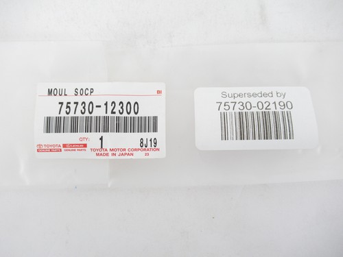 Genuine OEM Toyota 75730-02190 Passenger Rear Belt Molding 2009-2013 ...