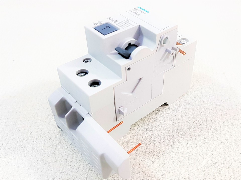 Siemens 5SM2 121-6 Residual Current Circuit Breaker 5SM212-6 FI Block ...