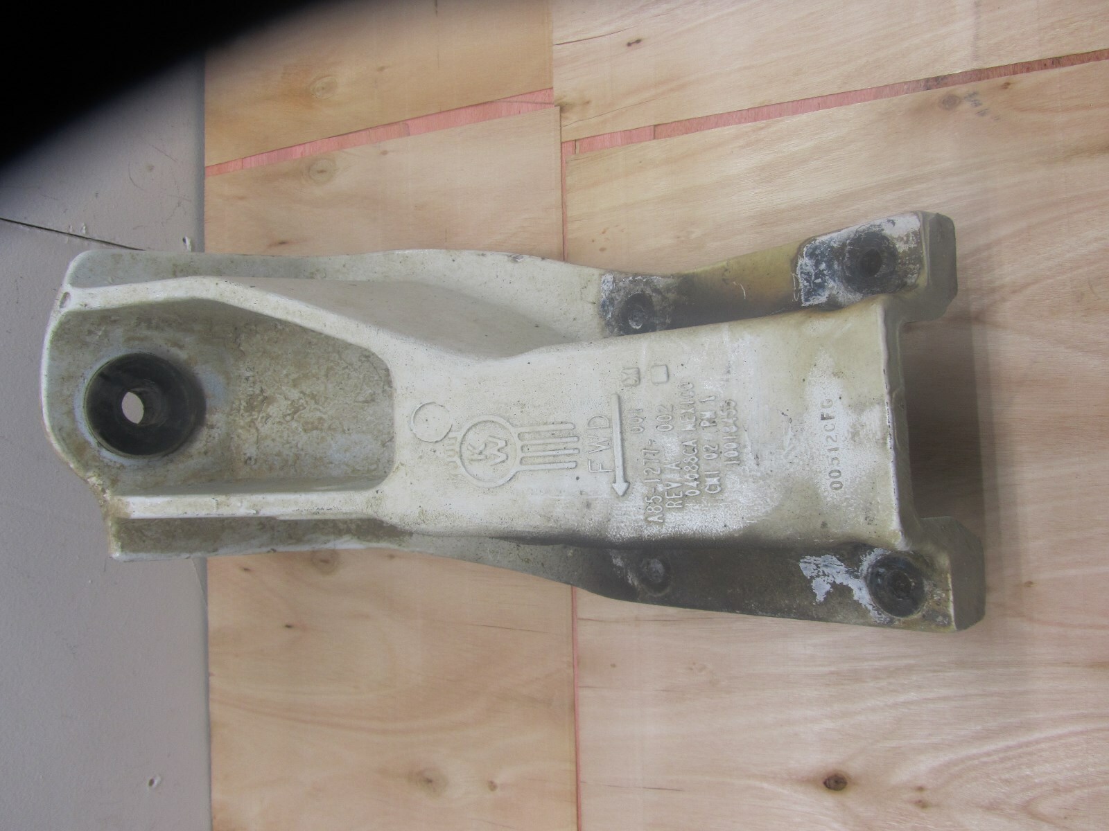 KENWORTH A85-1277-001 002 REV A SHOCK MOUNT 00512CFG, 10018453, USED | eBay