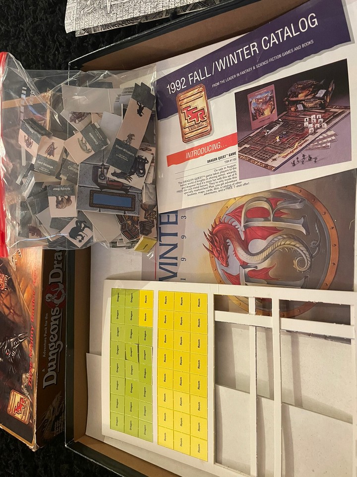 Vintage 1992 TSR Dungeons & Dragons Game The Dragon's Den 1073 MAPS ...