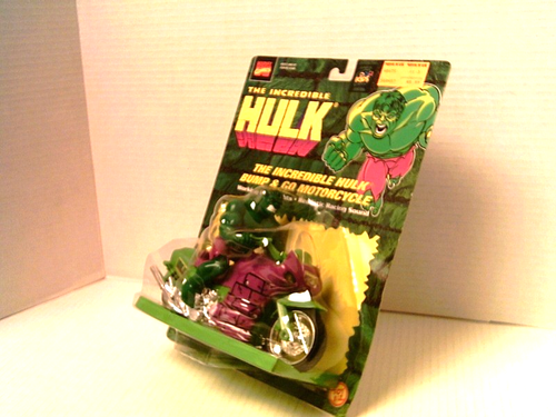 1997 TOY BIZ THE INCREDIBLE HULK W/BUMP & GO MOTORCYCLE, LIGHTS,SOUND ...