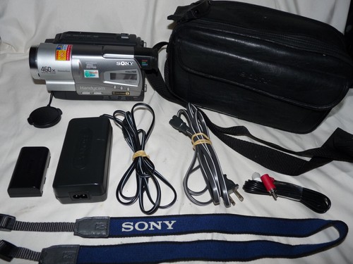 Sony CCD-TR818 HI8 8mm Video8 camera Camcorder VCR Player Video ...