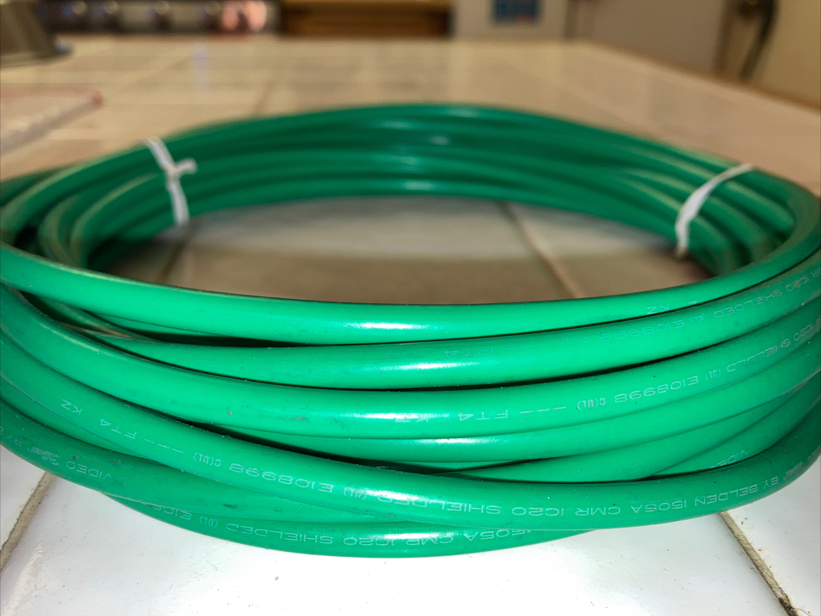 Belden 1505A RG59 SDI/HDTV Digital Video Cable Green 25 ft. Hank Brand ...