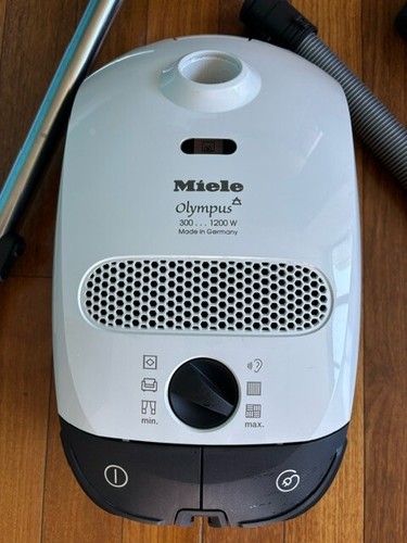Miele Olympus S2121 Vacuum Cleaner, white, with attachments | eBay