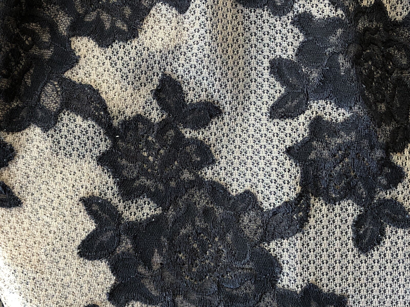 LA PERLA SEXY BLACK SILK SEMI SHEER LACE NEGLIGEE GOWN NIGHTGOWN Flaw ...