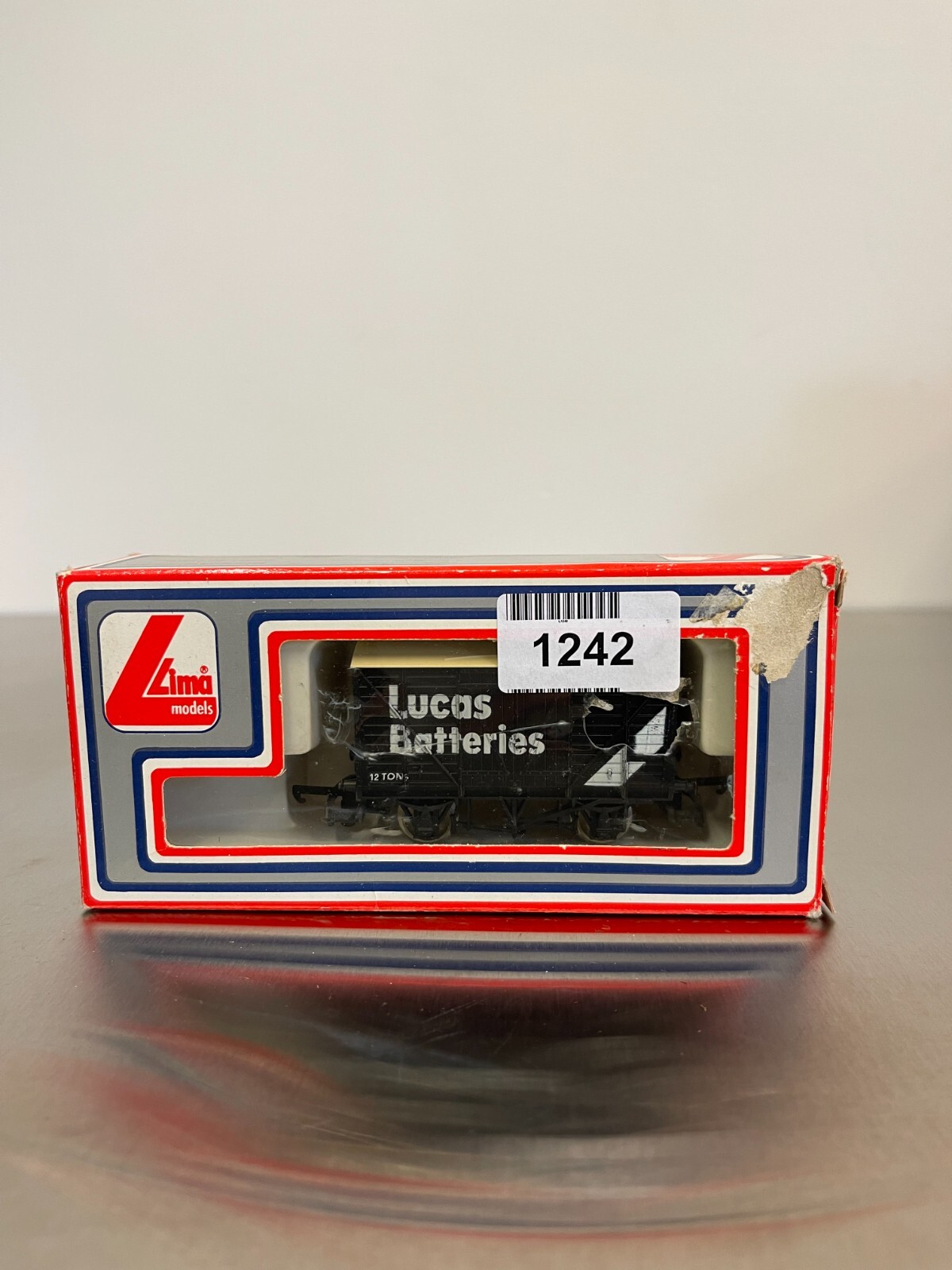 Lima Models 12 Ton 305644W Lucas Batteries Wagon | eBay UK