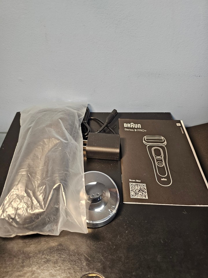 Braun Series 9 Pro Plus 9517s Electric Shaver with Base and Case | eBay