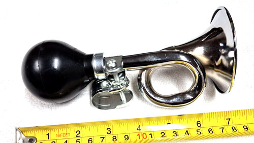 OLD FASHION BIKE HORN NEW NEIGHBORS SAY IT'S LOUD MORE BASS THAN ...