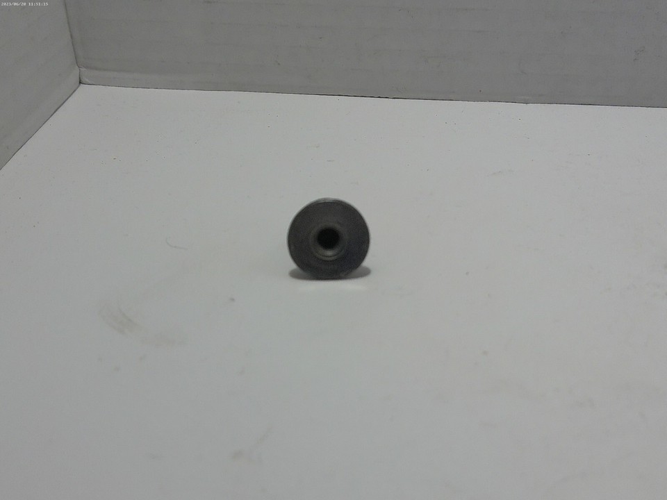 15-16 VOLKSWAGEN JETTA INNER TRUNK TAIL SOCKET PANEL RETAINER NUT ...