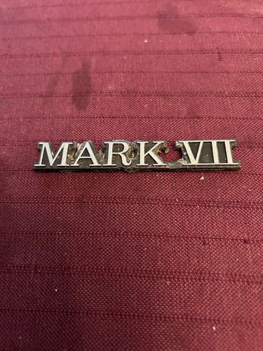 1984 - 1992 Lincoln Mark VII Fender Side Plastic Emblem Badge Nameplate ...