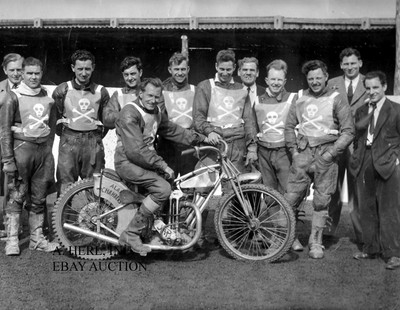 JAP 1948 Poole Pirates Speedway racing team motorcycle photo photograph ...