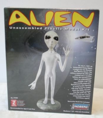 lindberg 91004 ALIEN 7 3/4" from 1947 UFO Crash Roswell model kit new ...