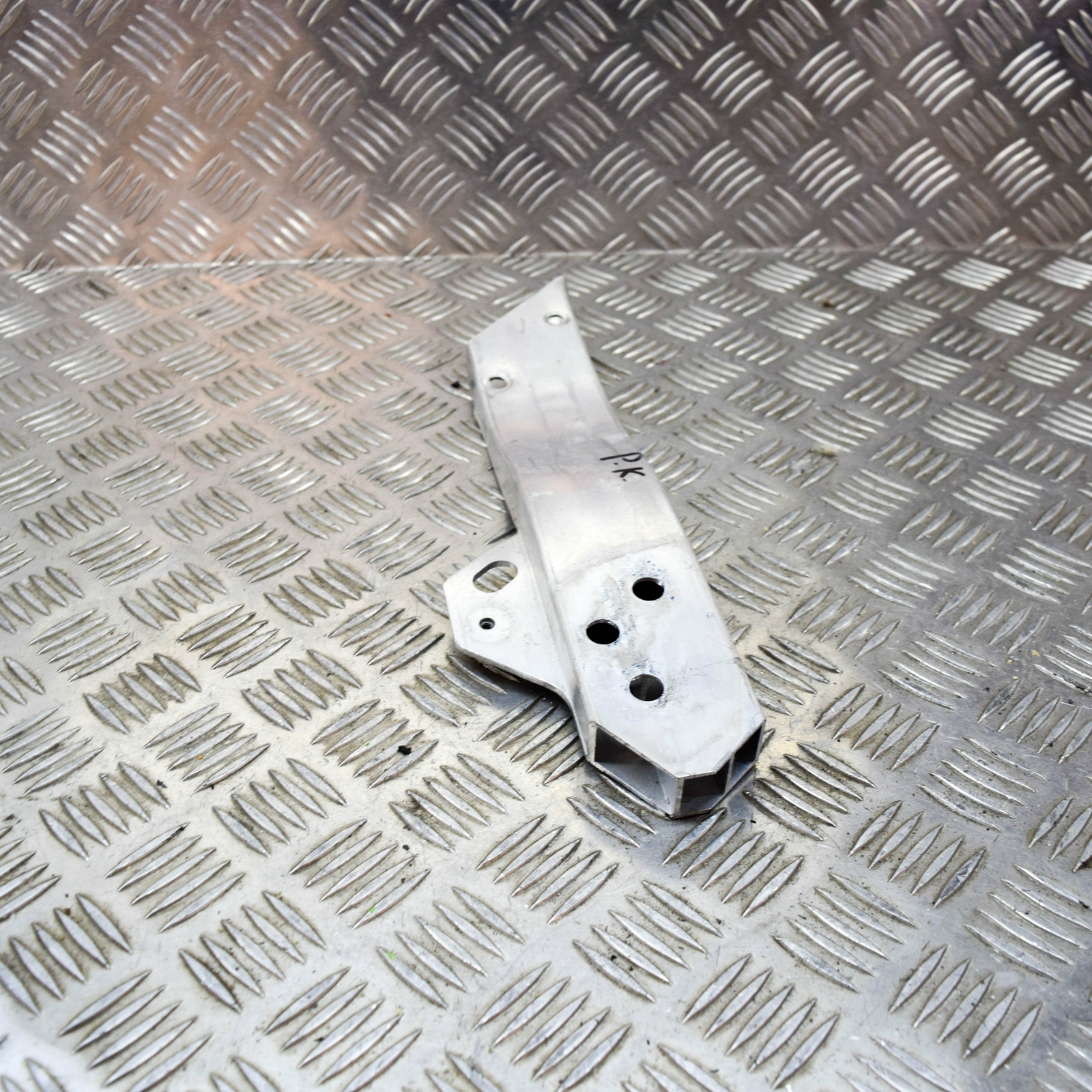 MERCEDES-BENZ E W213 Left Side Radiator Holder A2136206300 2.0 Diesel ...