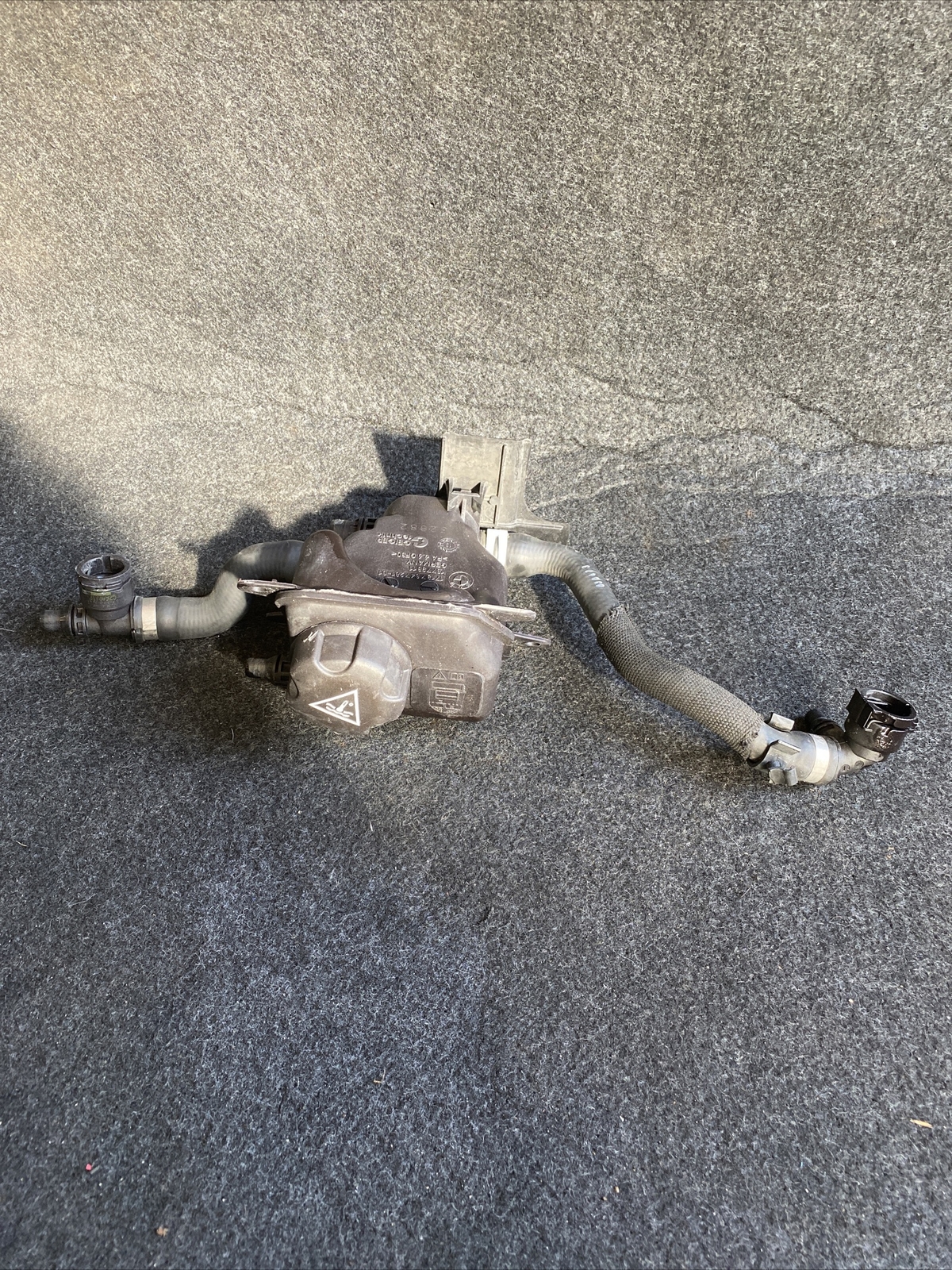 BMW 2009-2016 550 650 750 Х5 Х6 EXPANSION TANK N63 17137647281 | eBay