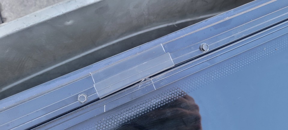 ARE CAMPER SHELL SIDE WINDOW GLASS OEM FACTORY LH DRIVER SIDE 86" 1/2 ...