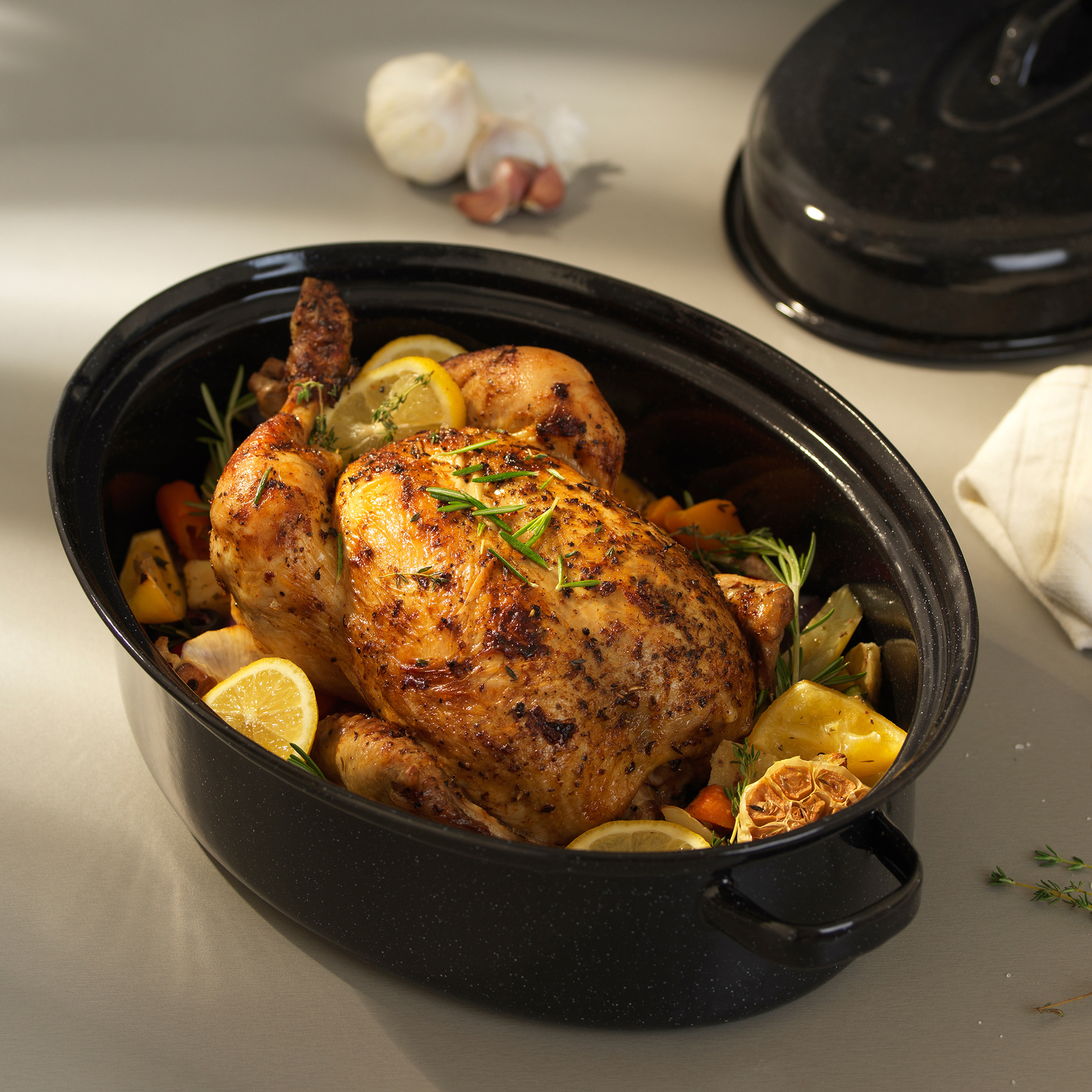 Russell Hobbs Deep Roaster & Lid Vitreous Enamel Self Basting Roasting ...