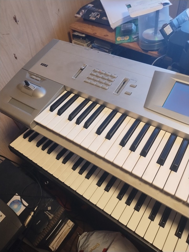 Korg Trinity 61-Key Polyphonic Keyboard Workstation - Silver | eBay