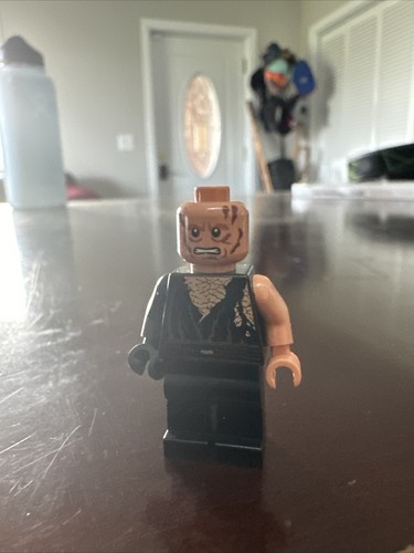 Lego Star Wars Battle Damaged Vader Burnt Anakin Skywalker Minifigure ...