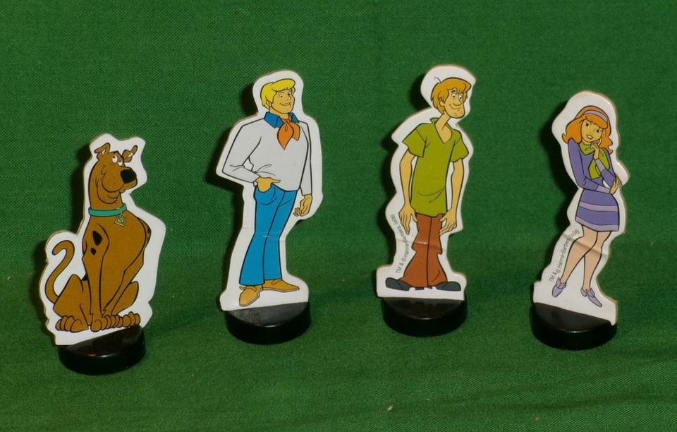 4 Movers Tokens 2007 Scooby-Doo Haunted House 3D Game Scooby Fred ...