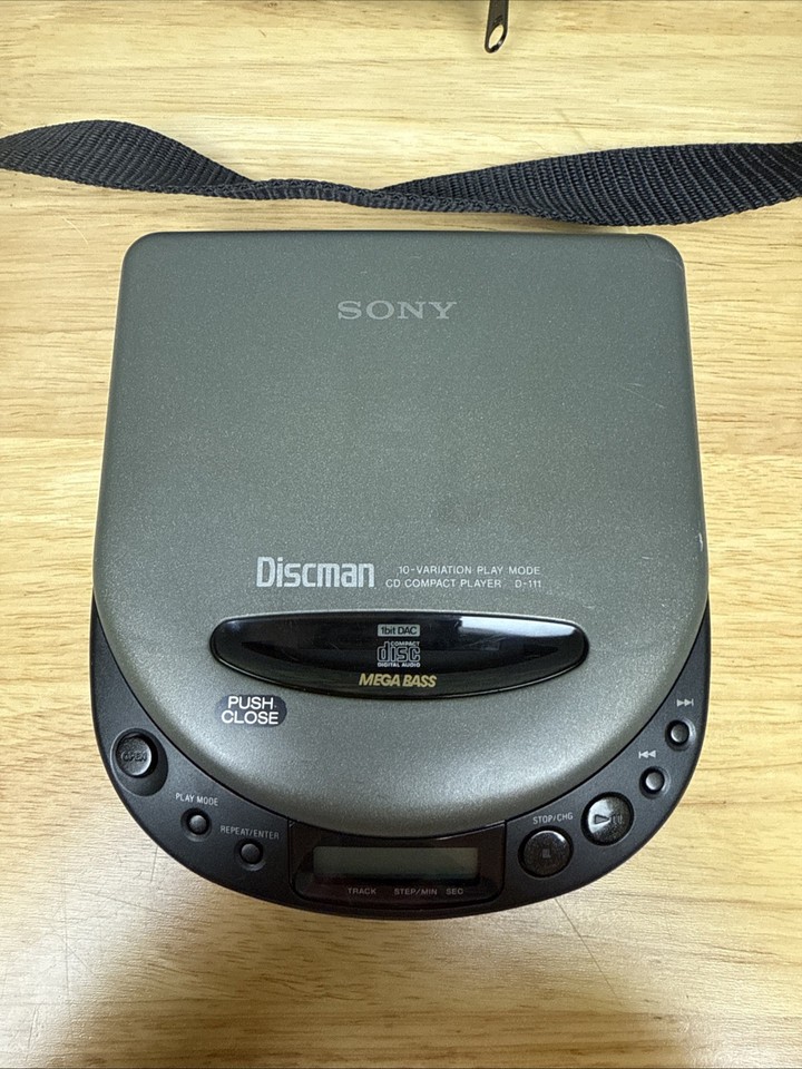 Sony Discman D-111 Discman CD Compact Disc Player 1992 + Hip Case ...